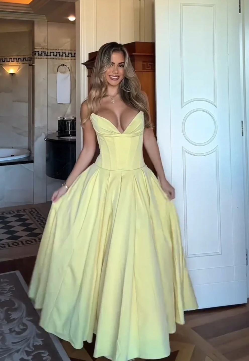 House of CB Lady Sunshine Strapless Tulle Midi | Dress Hire NZ